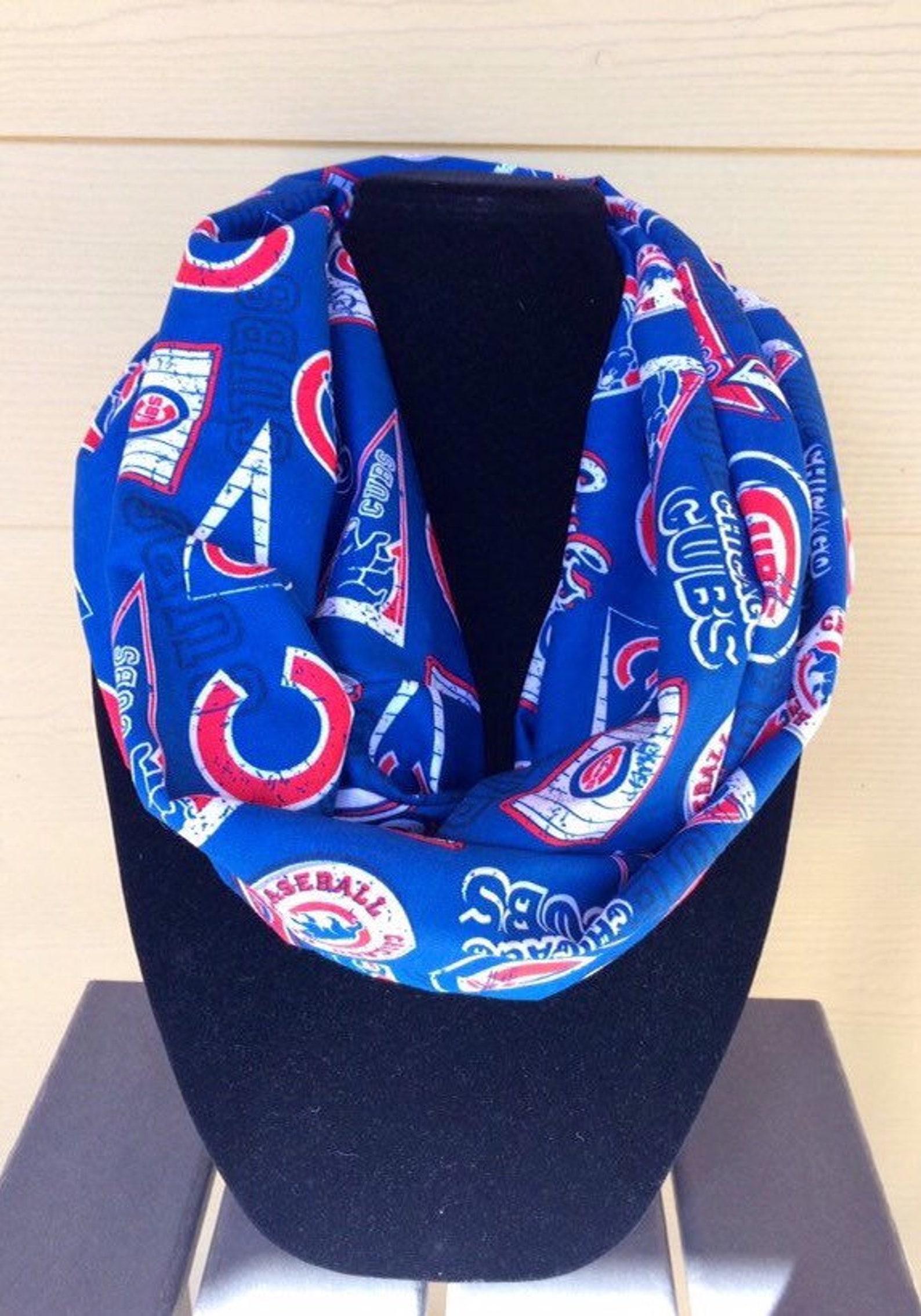 Chicago Cubs Infinity Scarf Chicago Cubs Accessory Cubs - Etsy