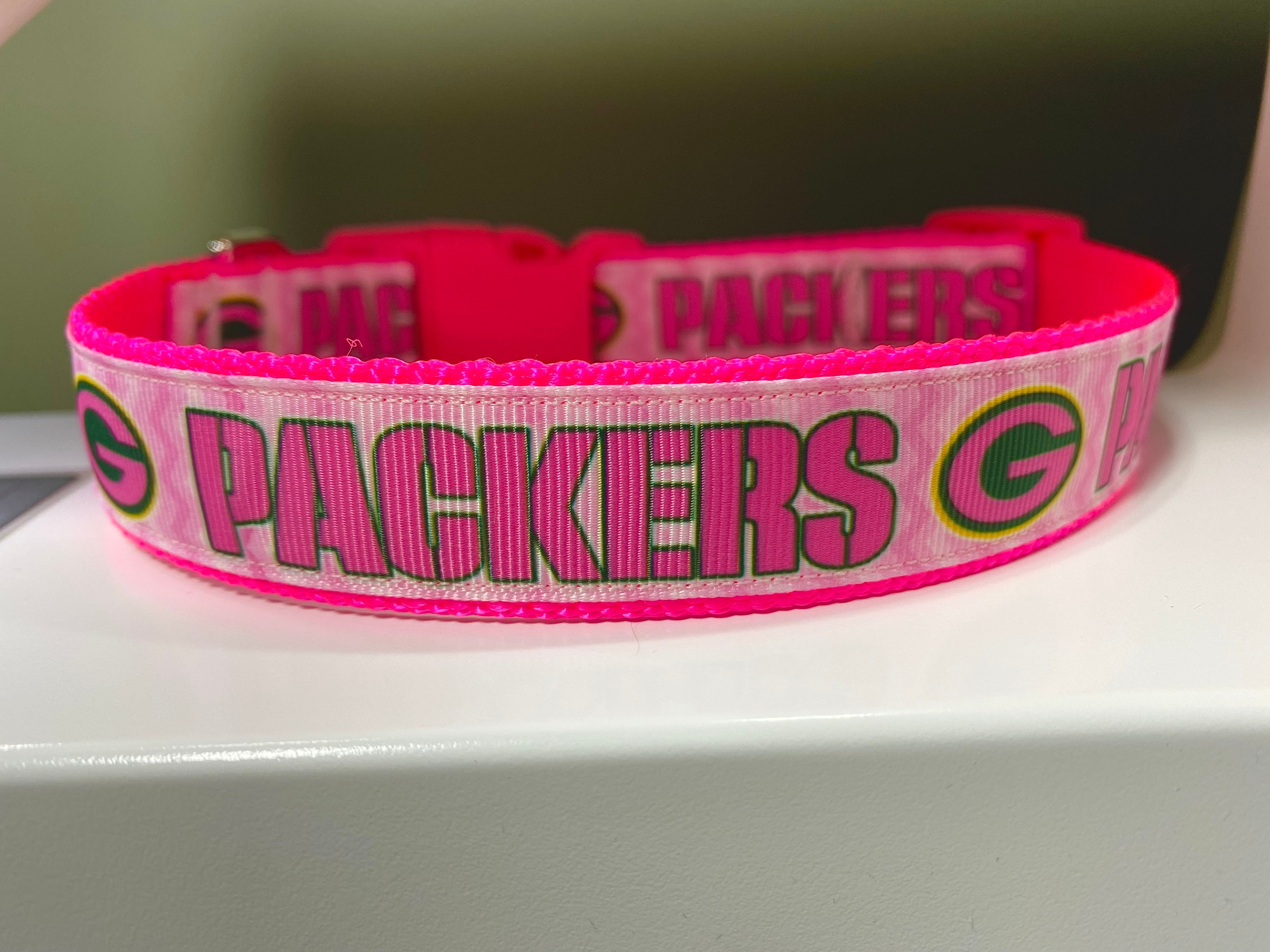 Pink Packer Logo