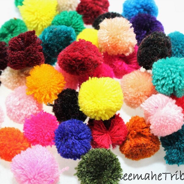 Pompons - Etsy