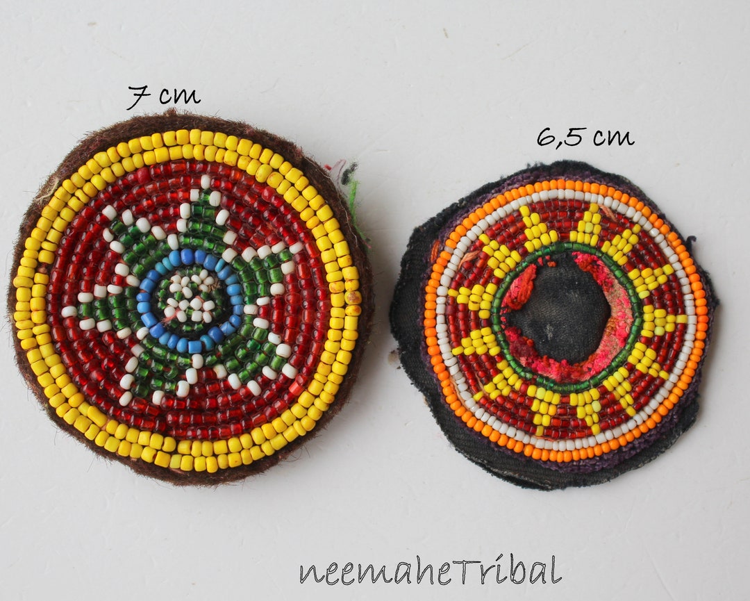Two Red Beaded Kuchi Tribal Medallions With 7 and 6,5 Cm / 2.75 and 2. ...