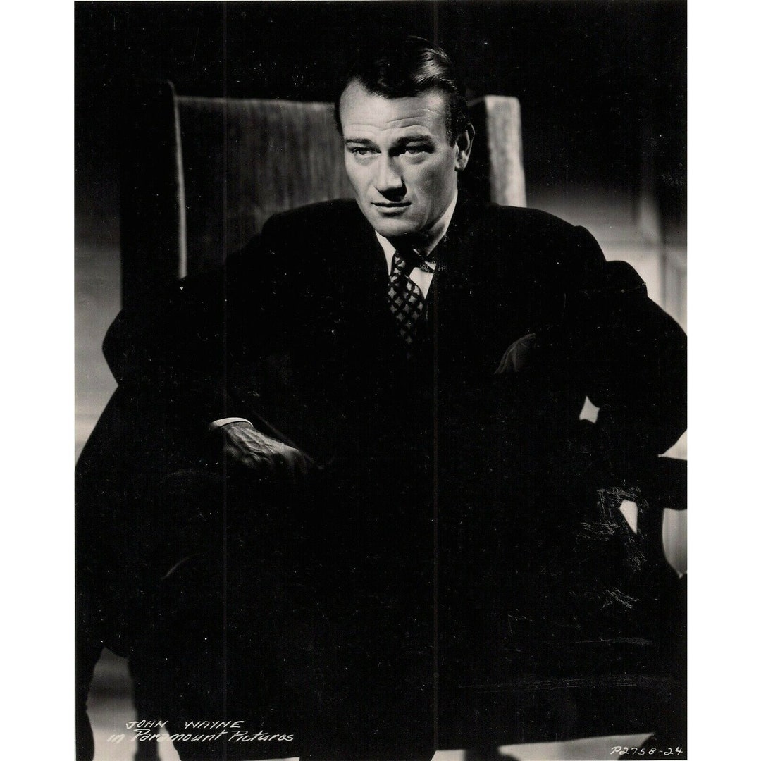 John Wayne Paramount Pictures 8 X 10 Glossy Black and White - Etsy