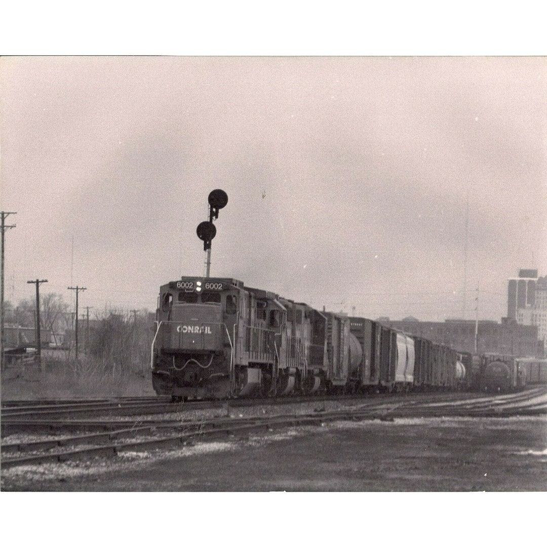 Conrail Railroad Locomotive 6002 and 8150 and 8191 Photo 8 X 10 Dayton ...