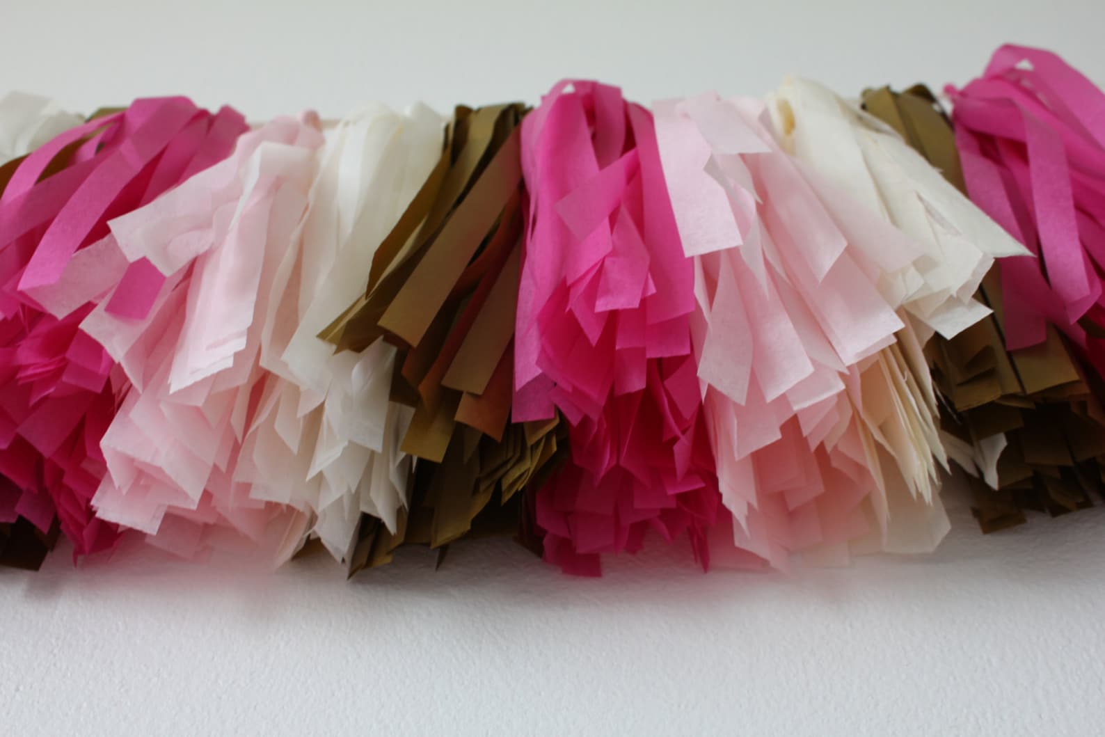 Tissue Paper Garland // in the Spotlight Pink // Magenta, Blush Pink ...