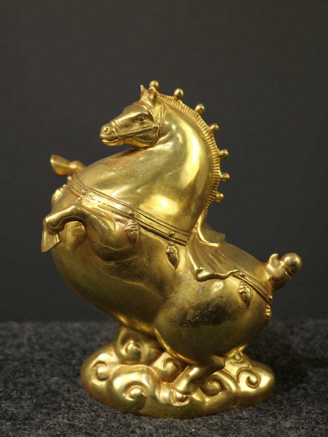 Chinese Pure Hand-carved Pure Copper Gilt Tang Horse Statue,zodiac ...