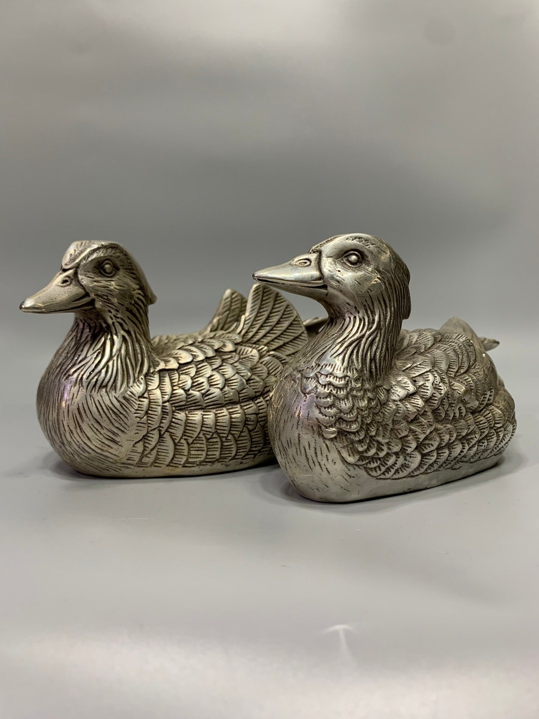Chinese Antique Tibetan Silver Hand Carving a Pair of Mandarin Ducks ...