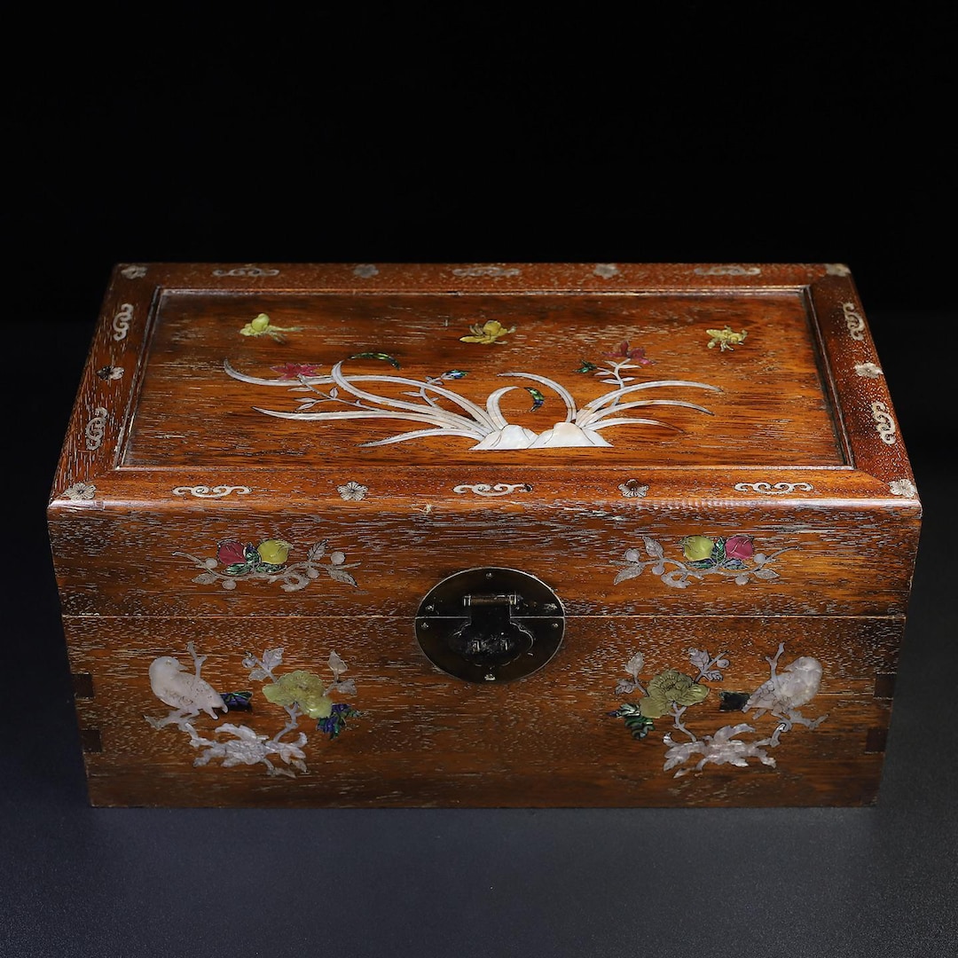 Chinese Antique Hand Carved Rosewood Inlaid Shells Exquisite Pattern ...