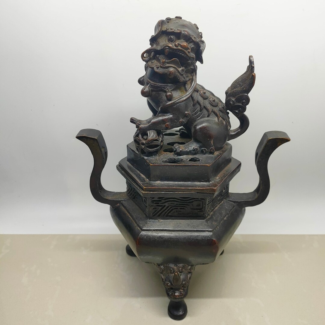 The Ancient Bronze Lion Incense Burner Statue in China is Hand Carved ...