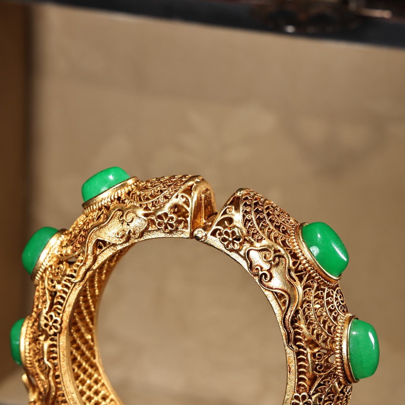 Chinese Pure Hand Carved High Relief Floral Silk Craftsmanship Hollow ...