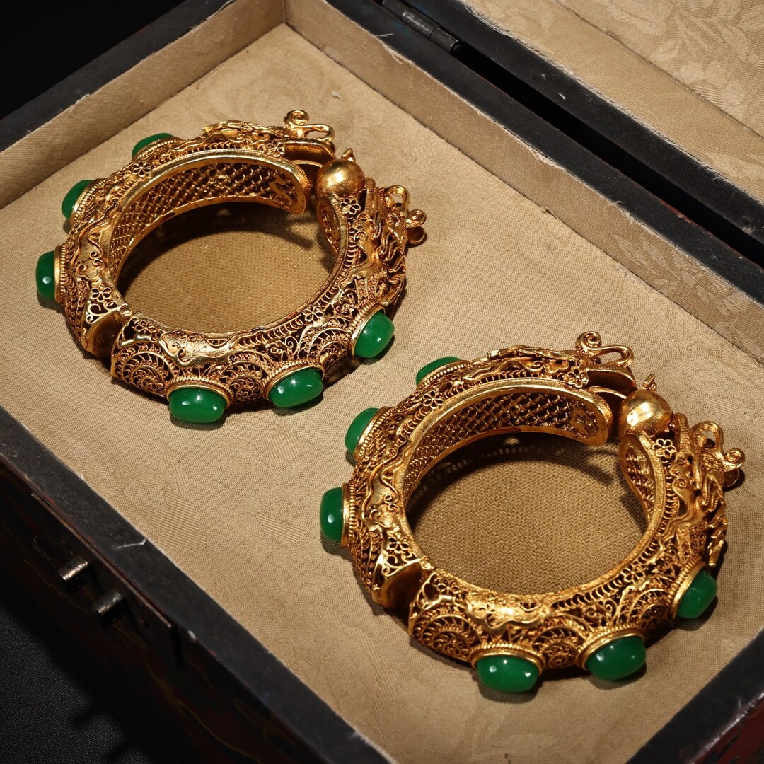 Chinese Pure Hand Carved High Relief Floral Silk Craftsmanship Hollow ...