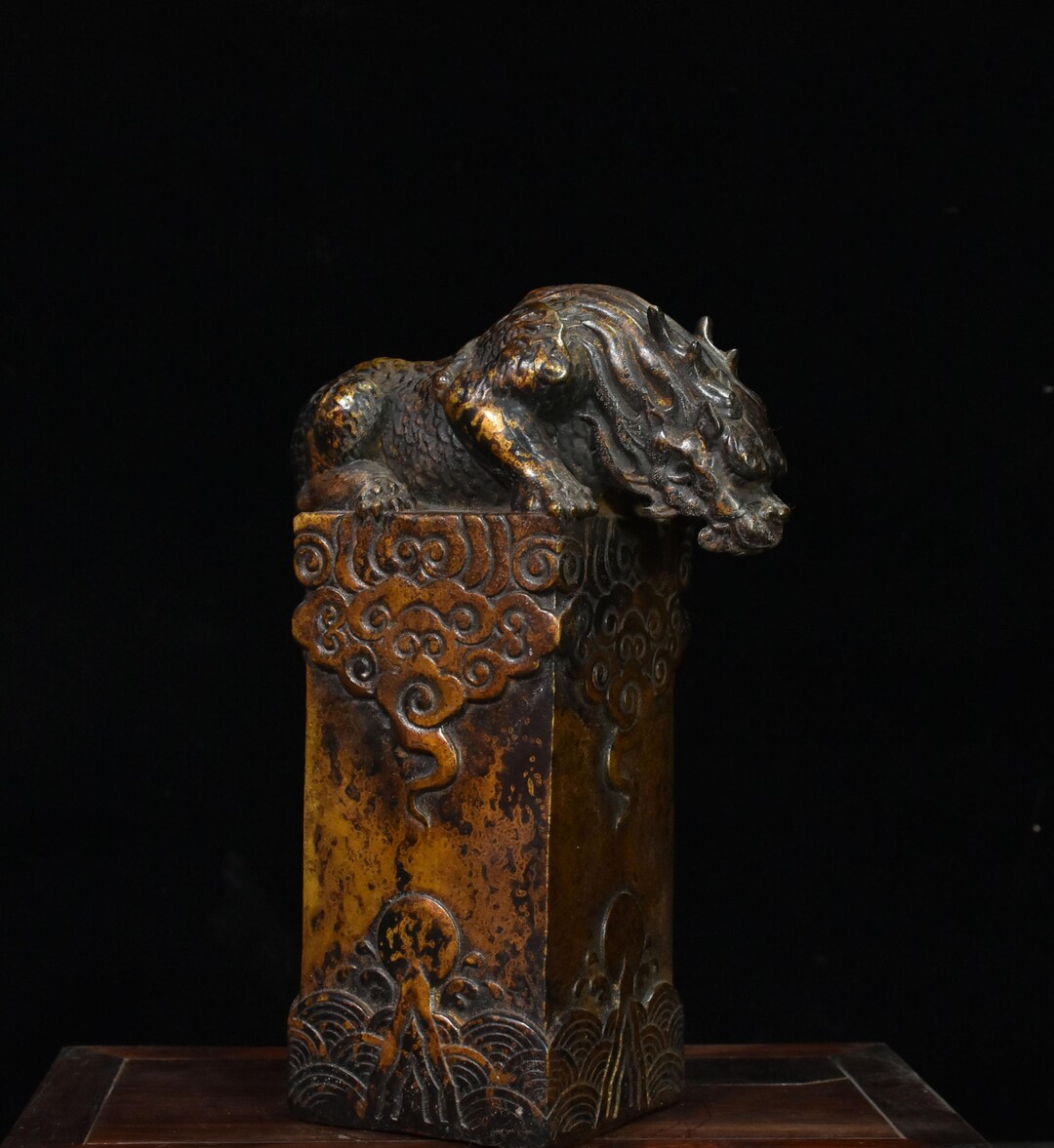Chinese Hand Carved Bronze Beast Statue, Desktop Decoration, Exquisite ...