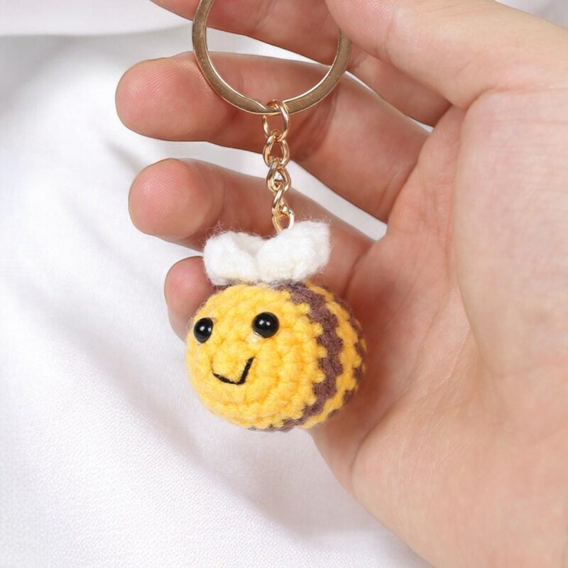 Crochet Bee Keychain - Etsy