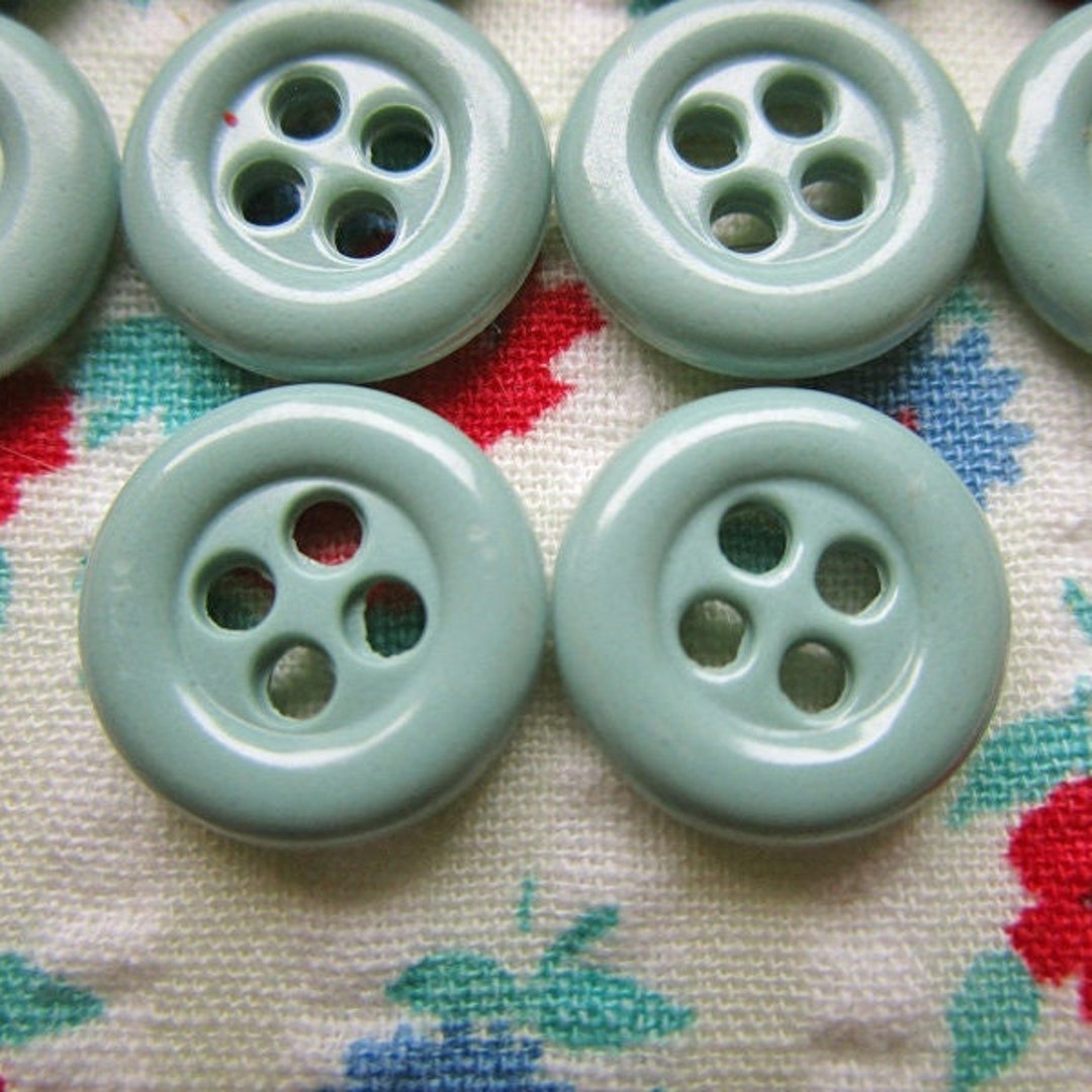 12 Vintage Turquoise Plastic Fisheye Buttons, 7/16 11mm Two-hole Sew ...