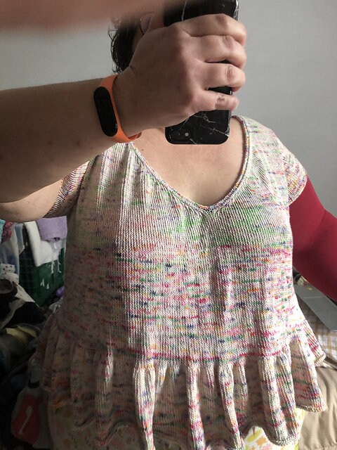 Knitting Pattern // Ruffle Your Tailfeathers Top - Etsy