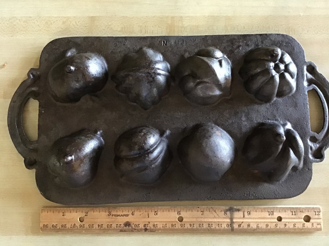Vintage Cast Iron Mold Pan With Fruits and Vegetable Theme. John Wright ...