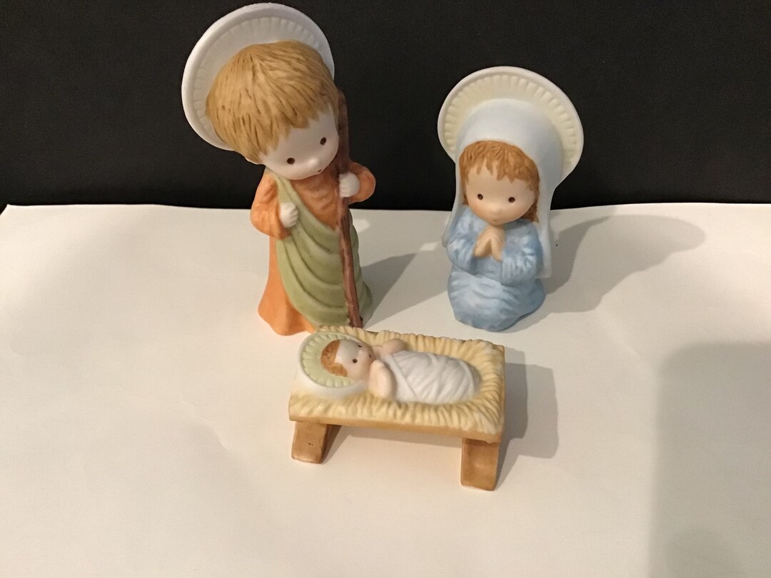 Hallmark Nativity Featuring Mary, Joseph and Baby Jesus. 1981. Painted ...