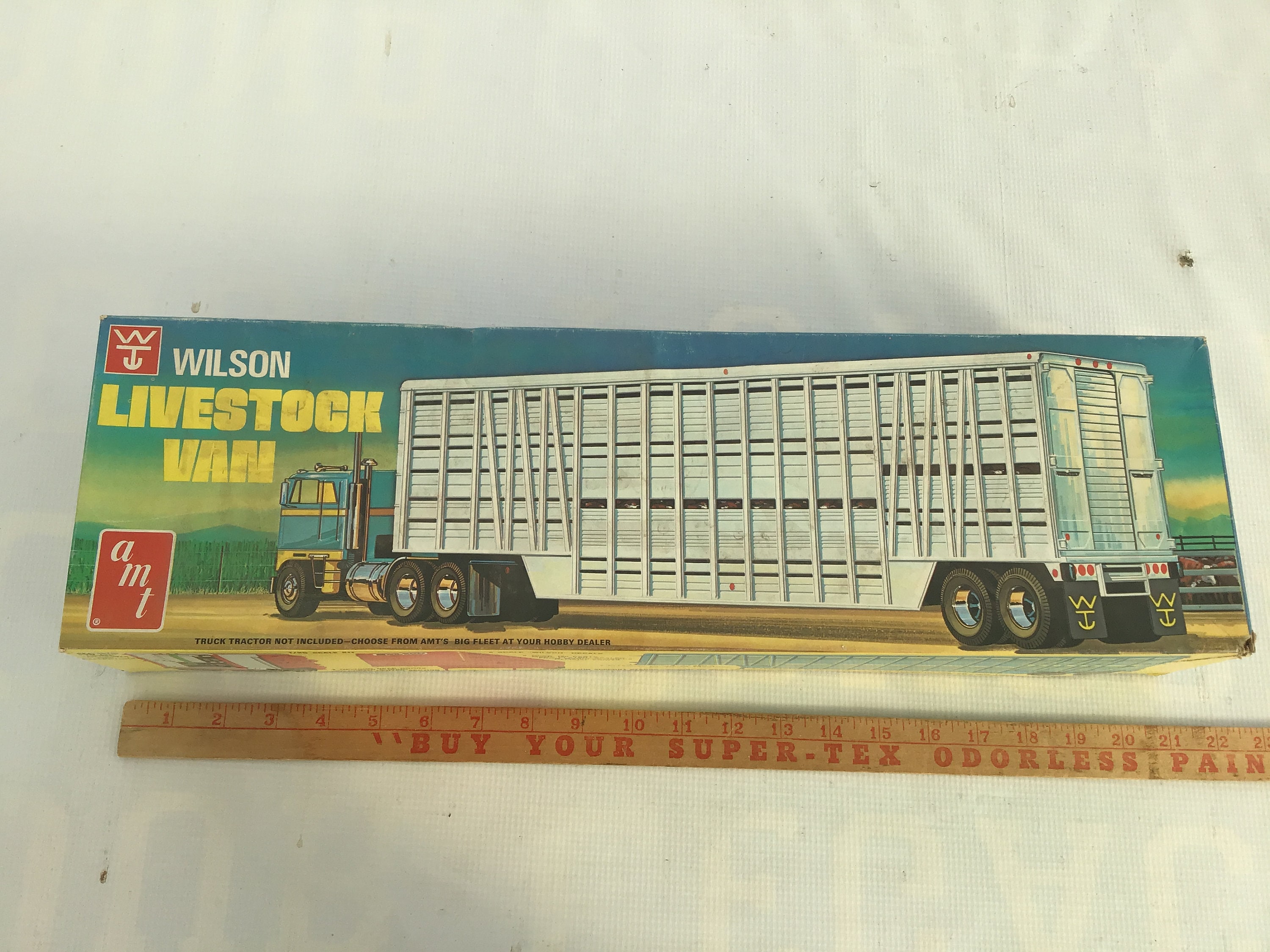 Vintage AMT Wilson Livestock Van / Trailer Model Kit No. 594, 1/25 ...