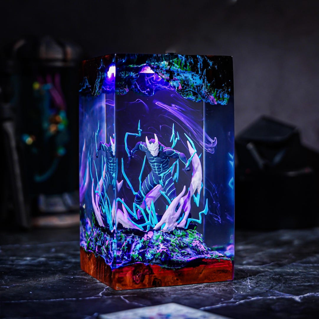 Kaiju No. 8 Kafka Hibino Resin Lamp Handmade Resin Epoxy Night Light ...