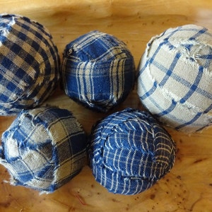 Rag Balls, Primitive Decor, Primitive Rag Balls, Homespun Rag Balls ...