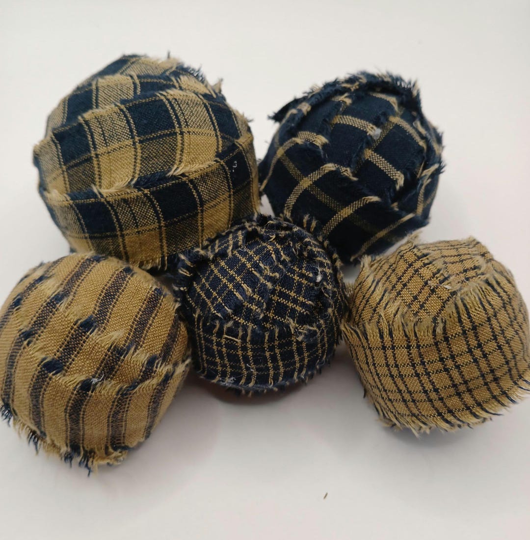 Rag Balls, Primitive Decor, Primitive Rag Balls, Homespun Rag Balls ...