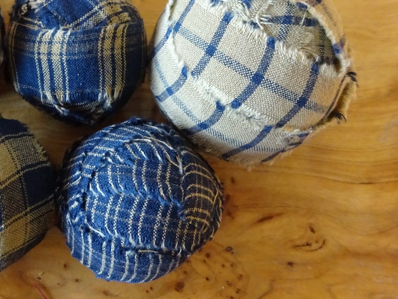 Rag Balls, Primitive Decor, Primitive Rag Balls, Homespun Rag Balls ...