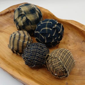Rag Balls, Primitive Decor, Primitive Rag Balls, Homespun Rag Balls ...