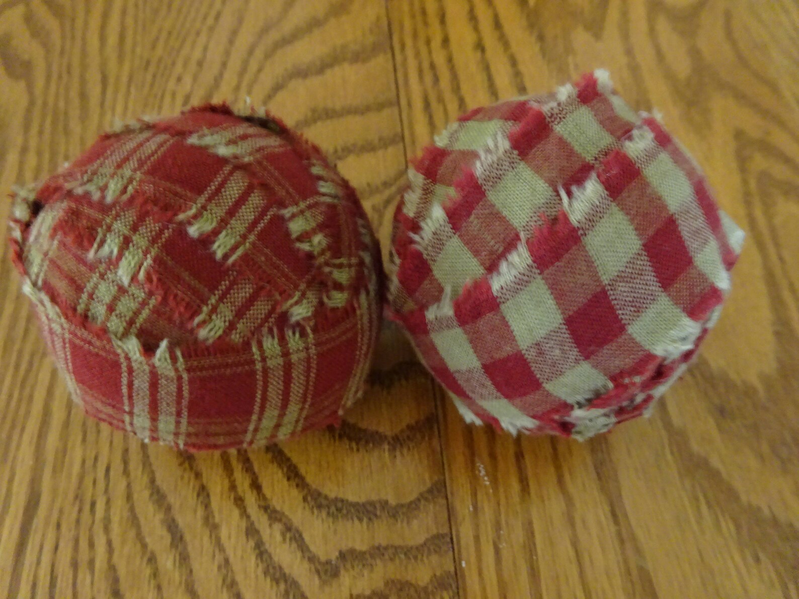 Rag Balls, Primitive Decor, Primitive Rag Balls, Homespun Rag Balls ...