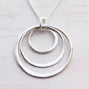Sterling Silver Three Circle Necklace, 3 Sisters, 3 Generations, Gift ...