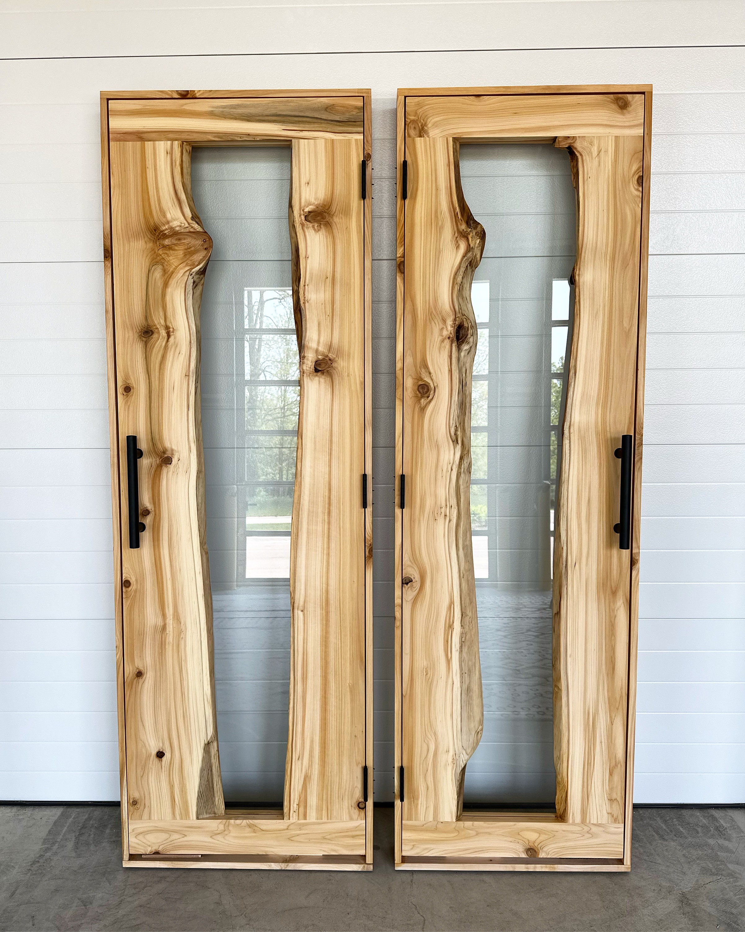 Custom Cedar Live Edge Sauna Door | Glass Inlay - Etsy