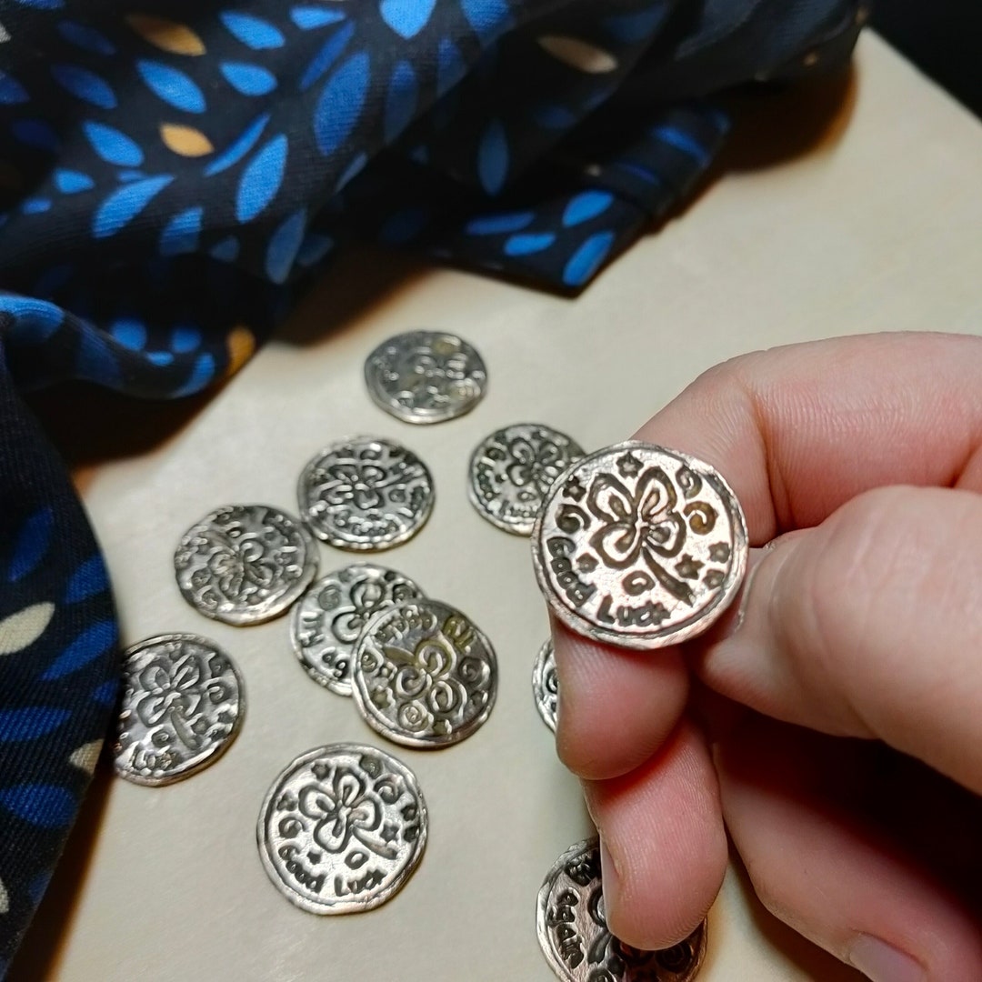 Lucky Coin Three and Four Leaf Clover Lucky Charm Gris-gray - Etsy