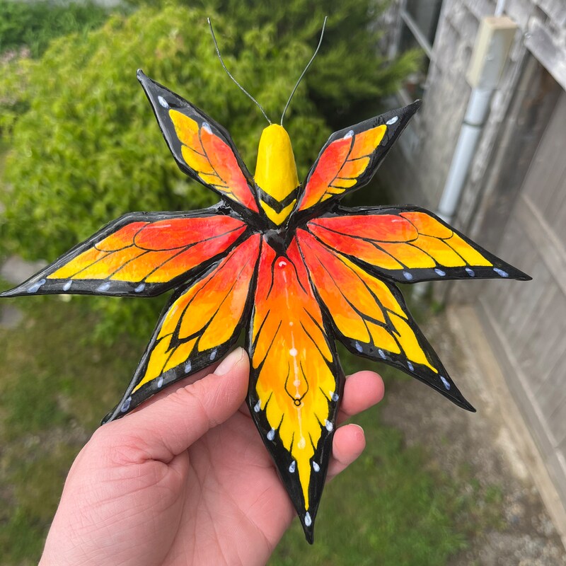 Ceramic Foliacath Monster Hunter Kinsect Wall Hanging