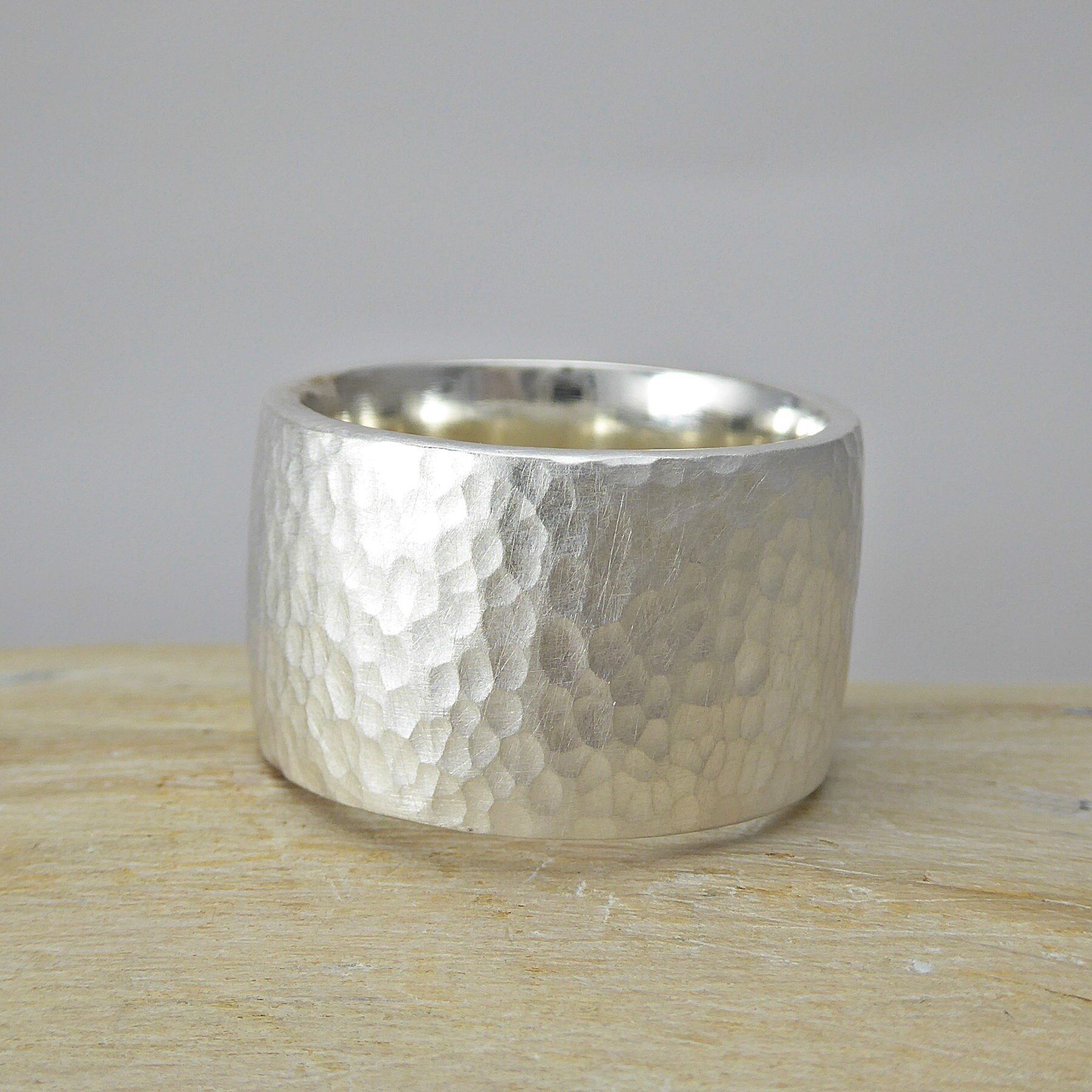 Very Wide Hammered Ring zeltler in Silver Forged - Etsy