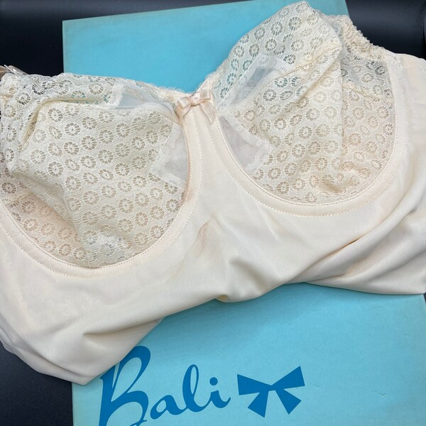 Snowflake Bra by Bali - Etsy