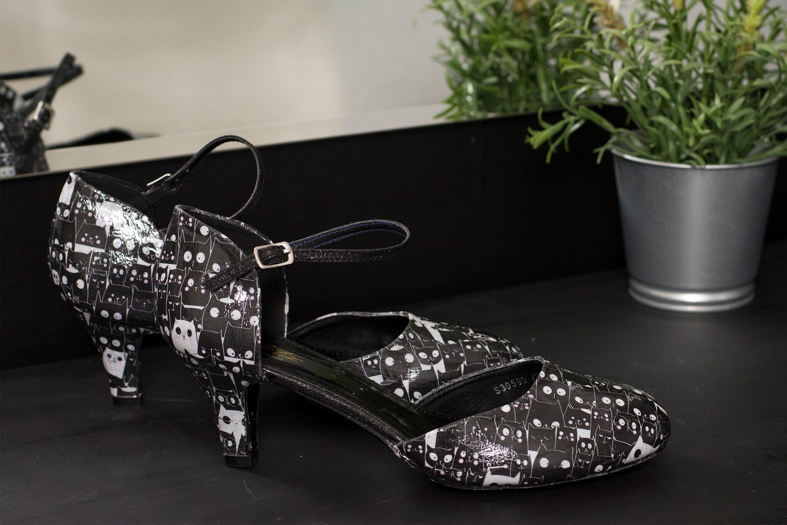 Kitten Kitten Heels / Cat Shoes / Low Heel Quirky Kitten Shoes - Etsy