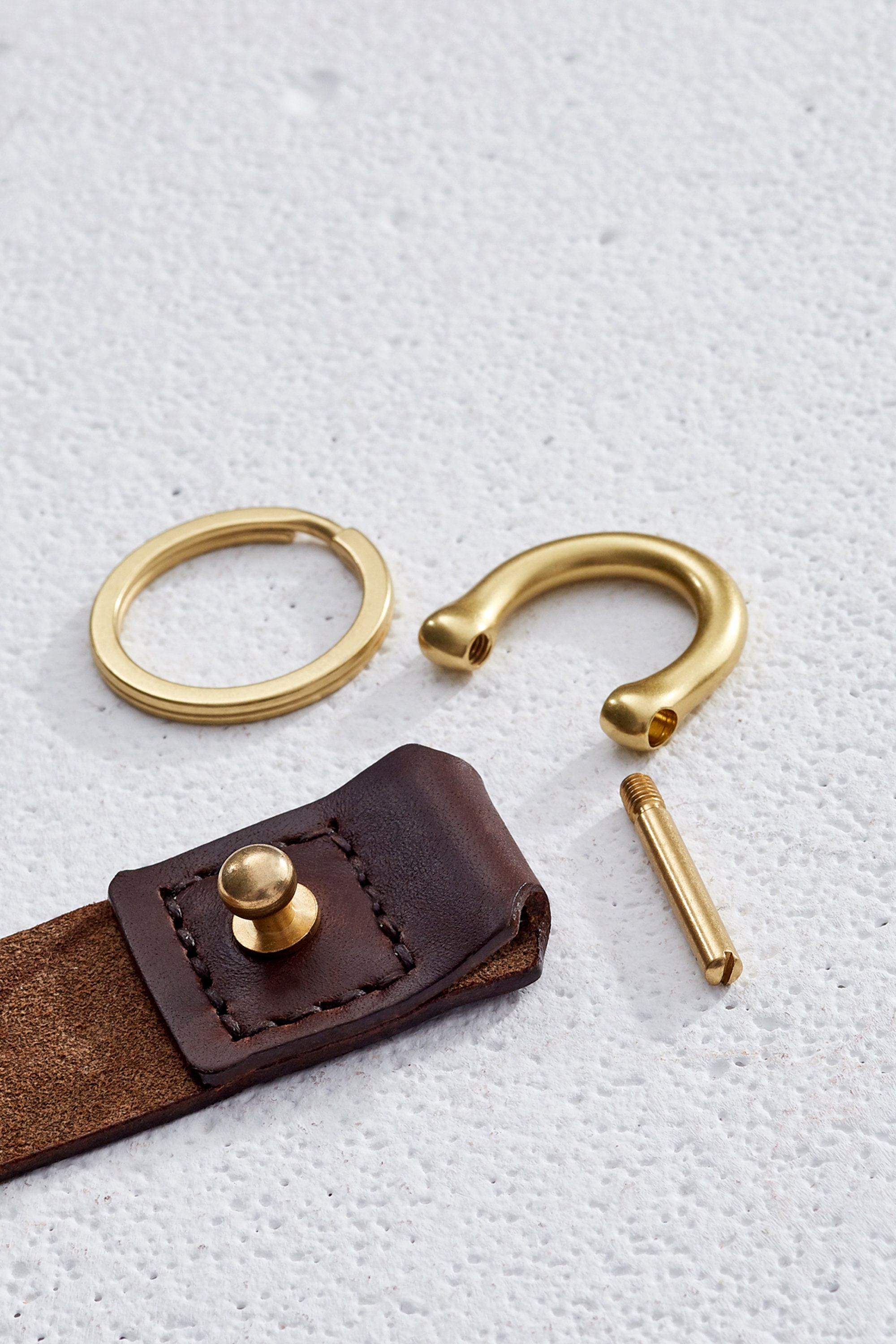 Brown Horween Leather Keychain / Handsewn With Solid Brass Screw Lock ...