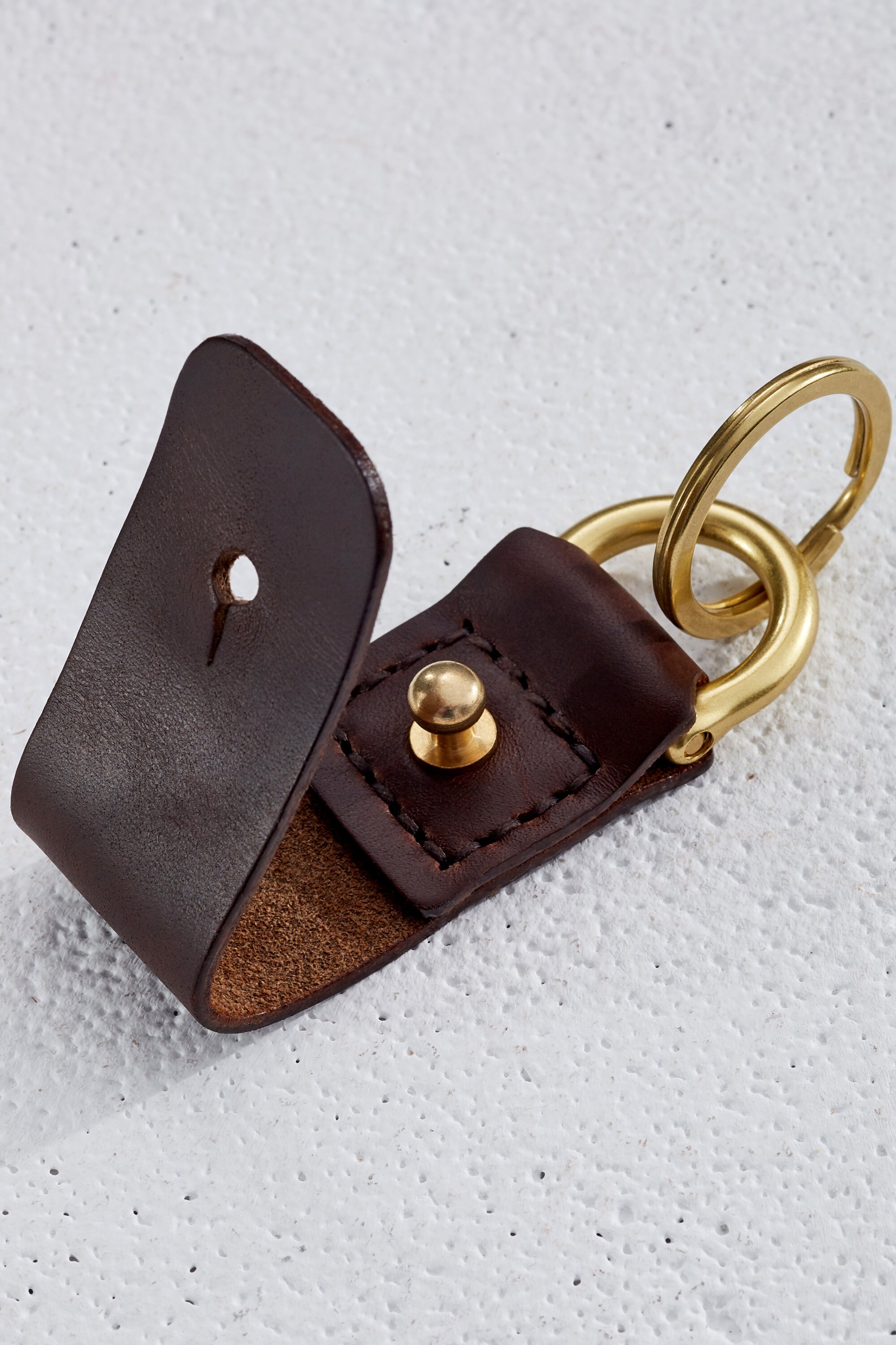 Brown Horween Leather Keychain / Handsewn With Solid Brass Screw Lock ...