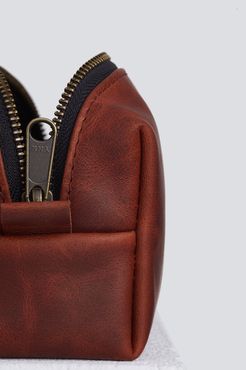 Leather dopp kit cosmetic pouch / full-grain leather with | Etsy