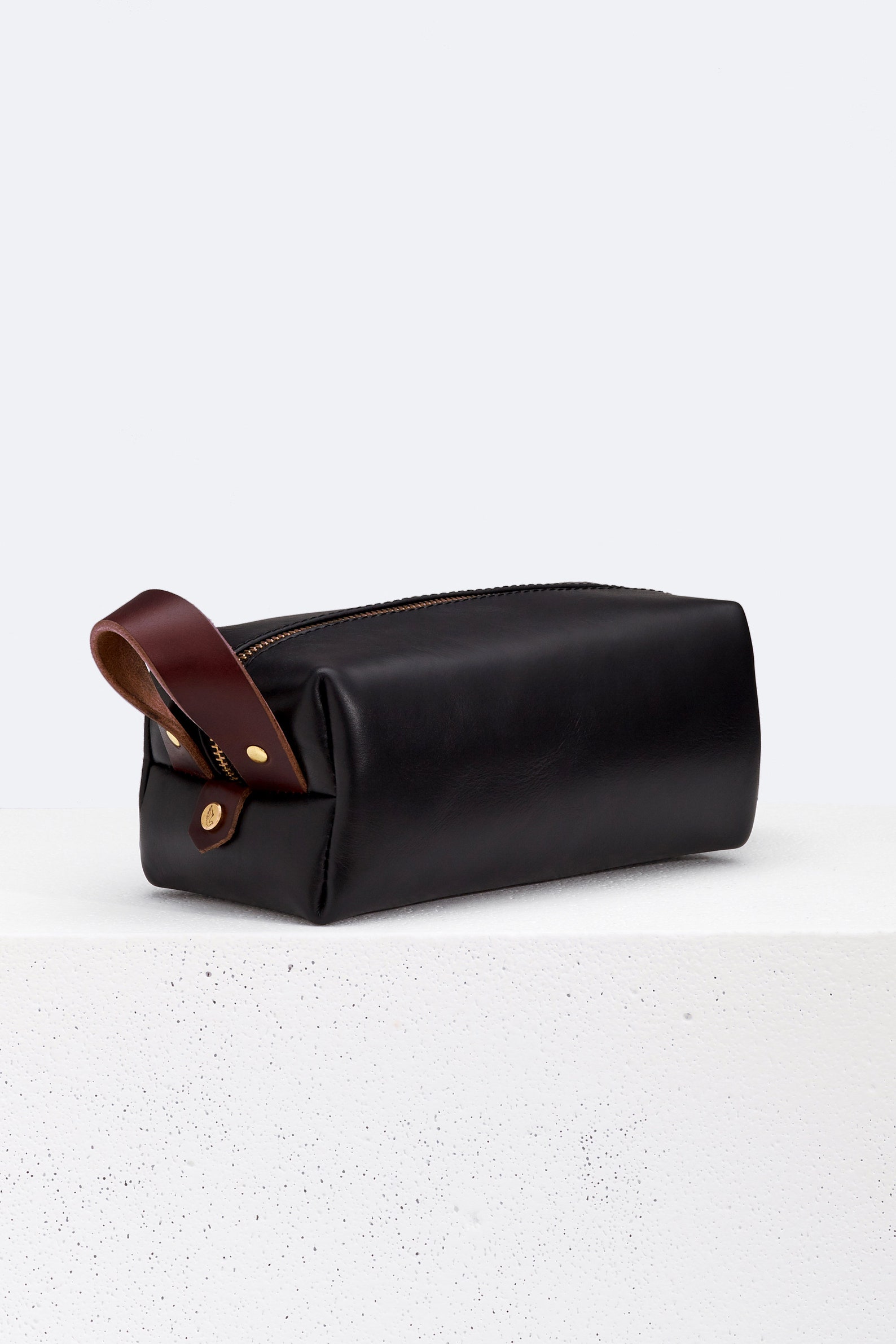 Horween Black Chromexcel Leather Dopp Kit Bag / Groomsmen Shaving Bag ...