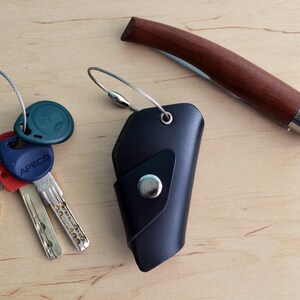 Leather Key Holder | Safety for Nails Key Carrier | Horween Leather Fob ...