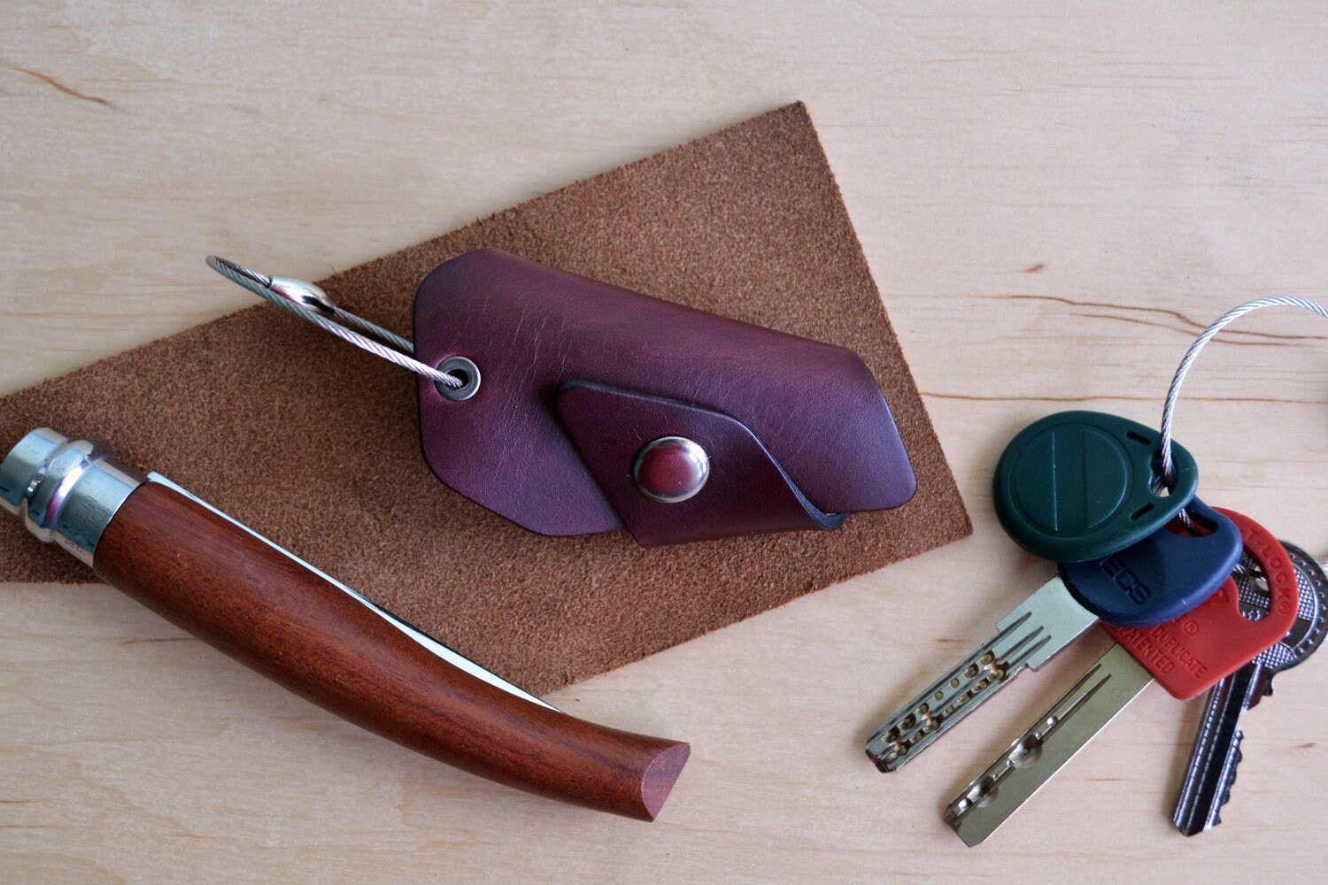 Safety for Nails Key Carrier Women Keaychain in Burgundy | Etsy