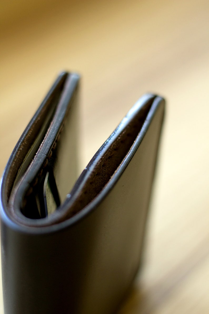 Black Horween Wallet. Chromexcel Leather Compact Bifold - Etsy