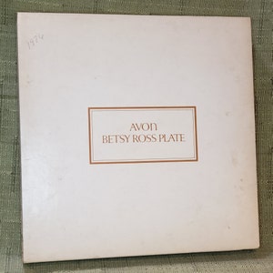 Vintage Collectible Avon 1973 Betsy Ross Plate in Original Box With ...