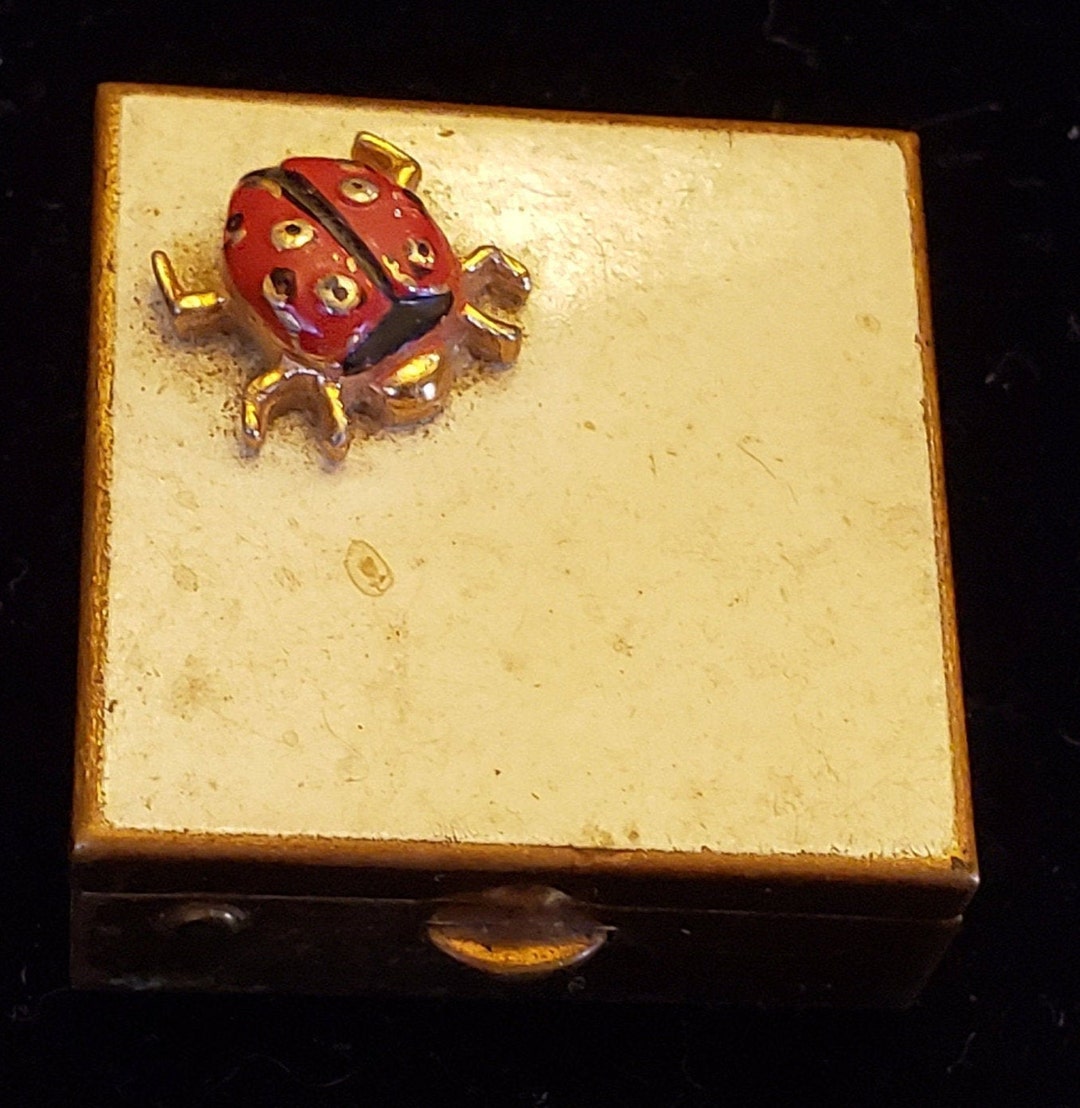 Vintage Ladybug Pearl Color Lid and Gold Color Metal Pill Box Snuff ...