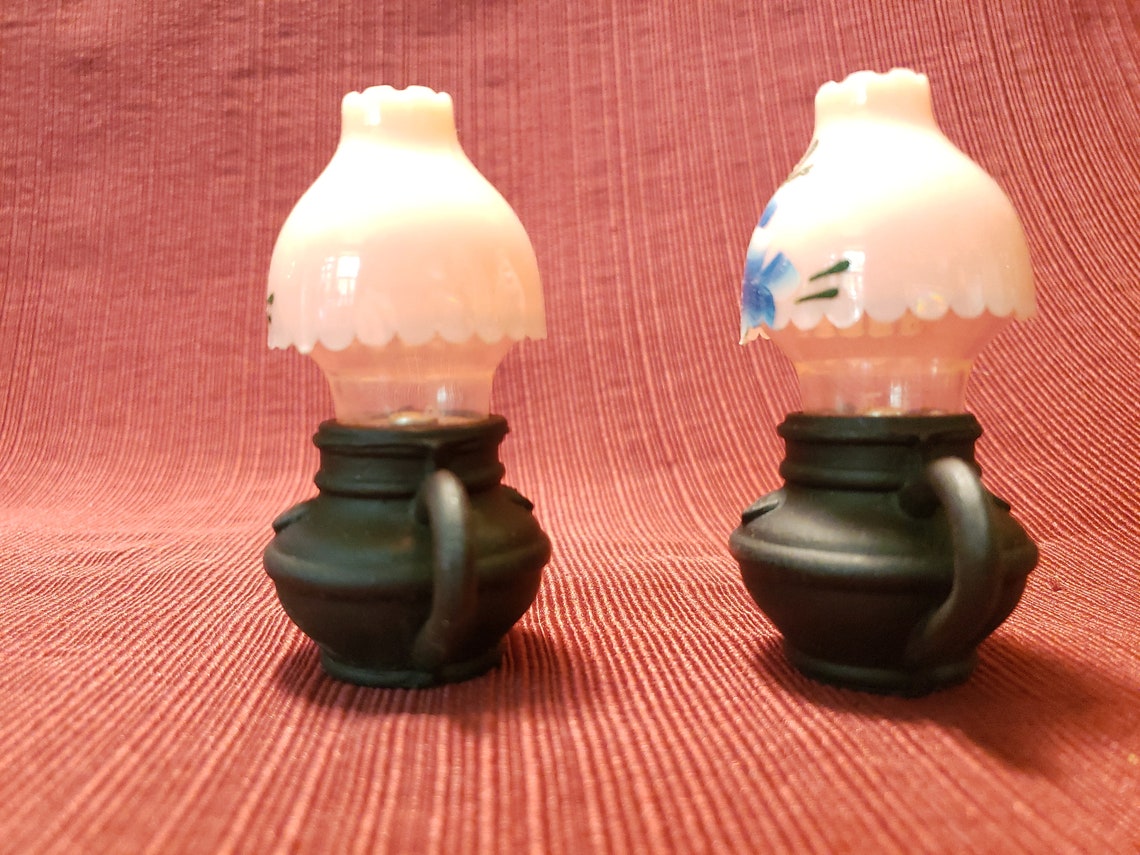 Vintage Cape Cod Oil Lamp Salt and Pepper Shakers Oil Lamp - Etsy