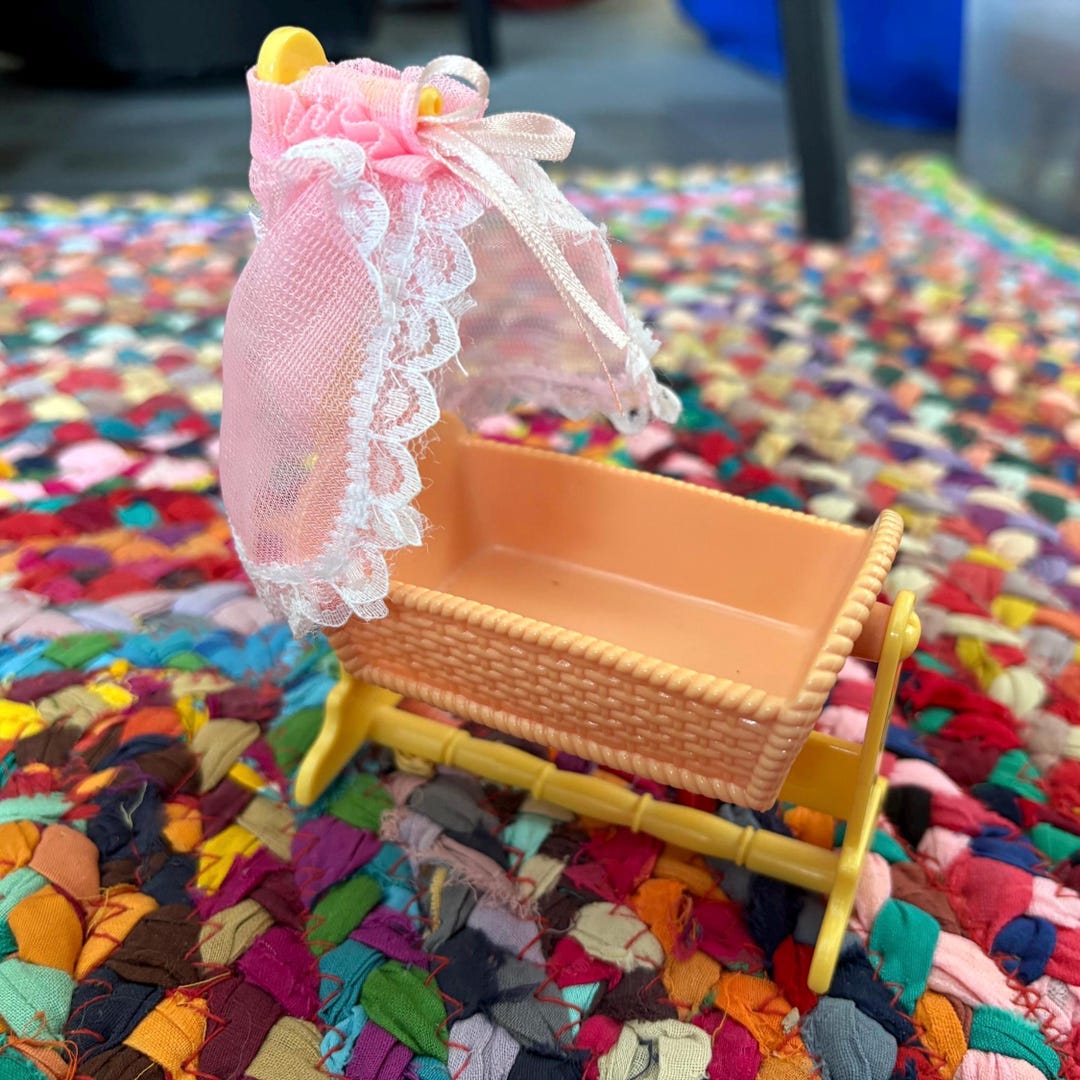 VINTAGE! Simba 1990s Plastic Dollhouse Baby Crib Basinett - Etsy