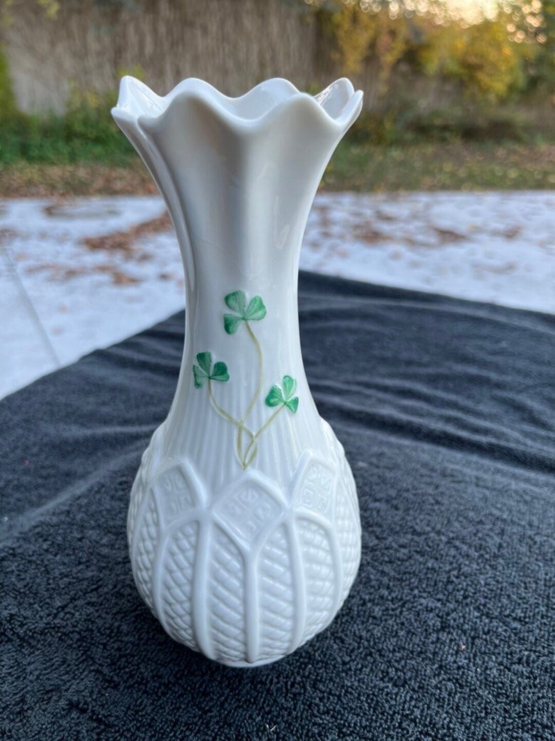 VINTAGE Belleek Shamrock Vase - Etsy