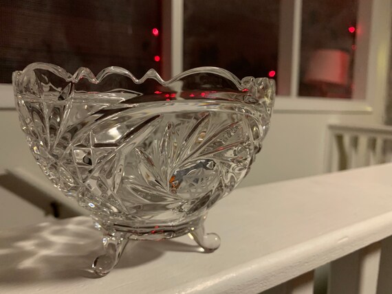 VINTAGE Crystal Pressed Glass Claw Footed Dish | Etsy