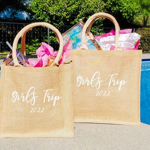Personalized Burlap Beach Bag: Girls Trip Gift Tote, Ladies Cruise Trip ...