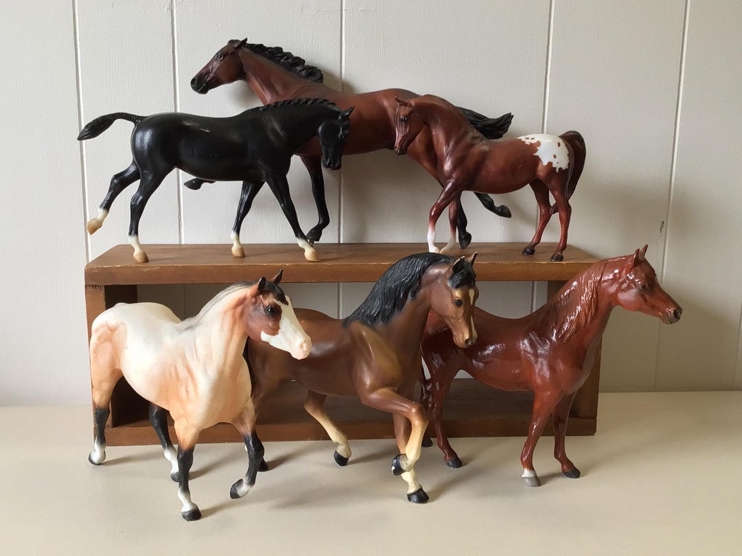Breyer Horses: Cigar, Arabian Stallion, Proud Arabian Mare, Cantering ...