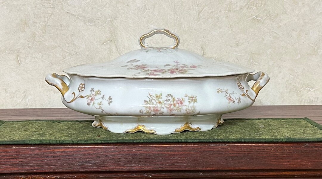 1920s Syracuse China Covered Vegetable Dish, 50204 Covered China Dish ...