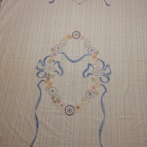 1950s Bedspread, Vintage Embroidered Bedspread, Textured Muslin ...